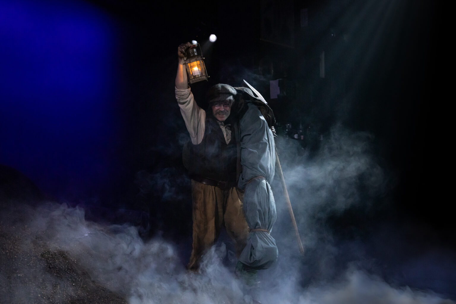What is a Memory Play? - Alley Theatre